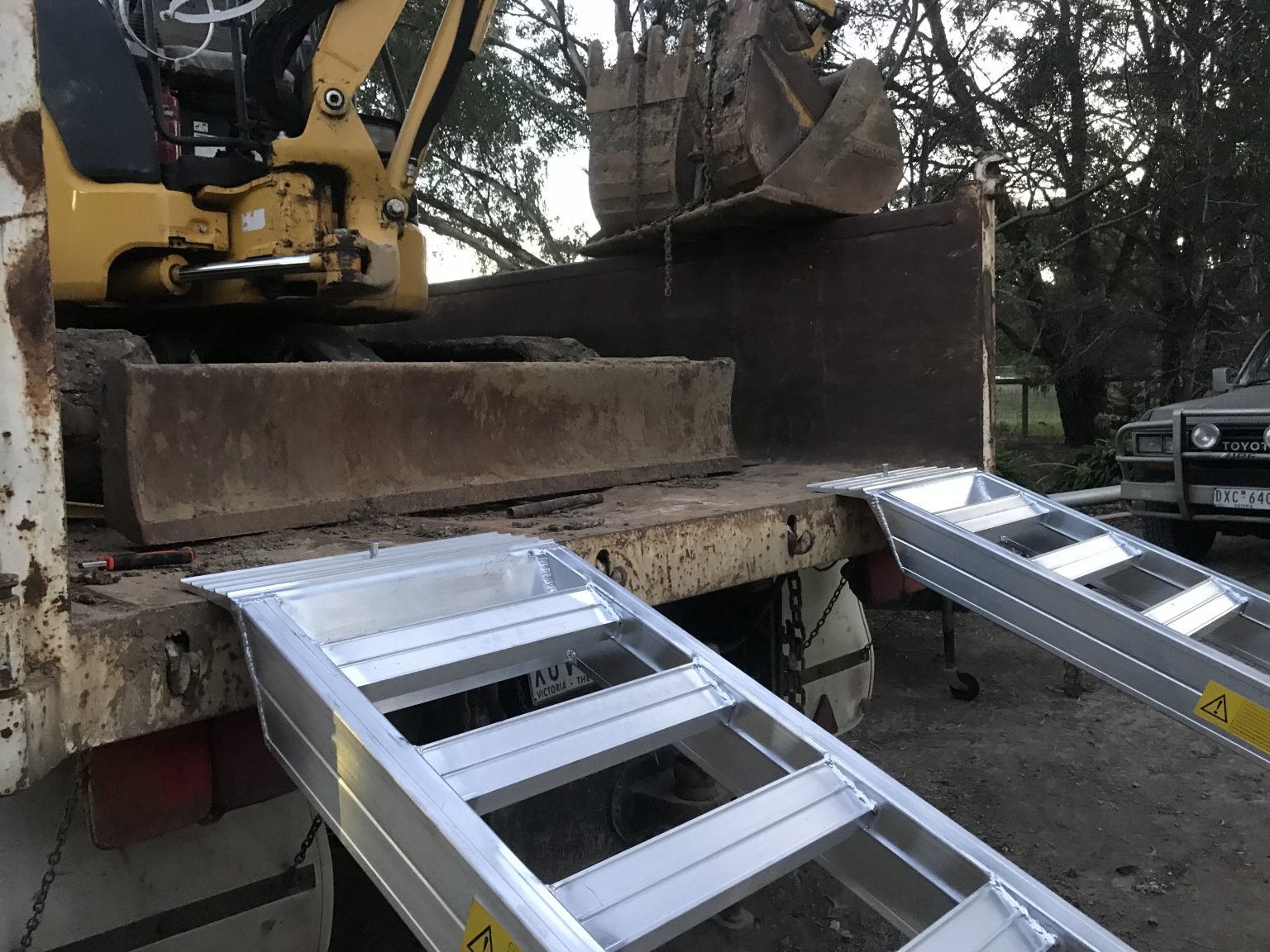 2.5m 6Tonne Heavy Duty Rubber Track Machinery Loading Ramps-JETAA604125 ...