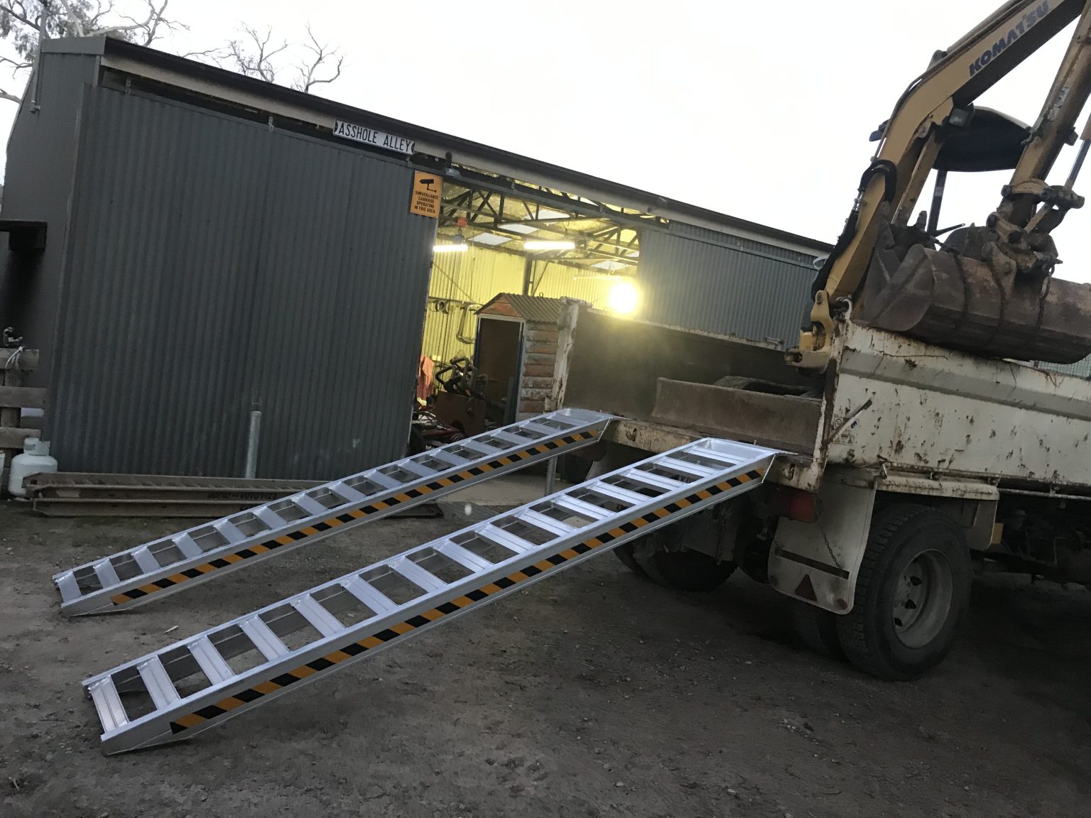 3.5m 4 Tonne Heavy Duty Rubber Track Machinery Loading Ramps-JETA404135 ...