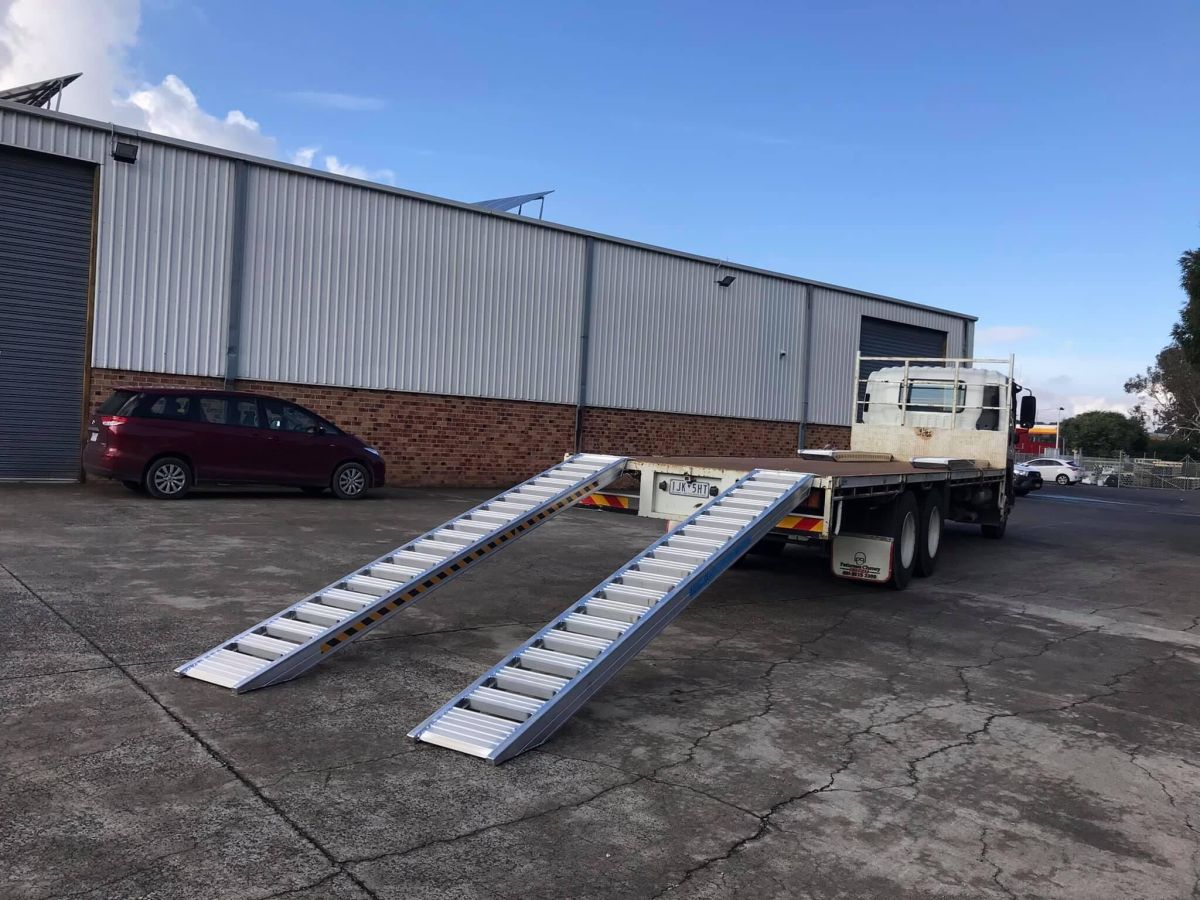 3.7m 7Tonne Heavy Duty Steel Track,Rubber Pads on steel,Rubber Track ...