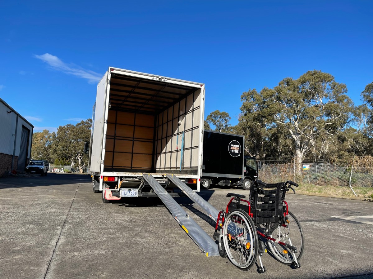 3M 270kg Three Section Telescopic Wheelchair Ramp-JETM107T-10 - Jetland ...