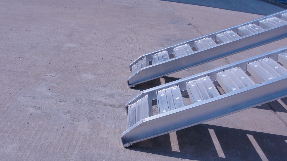 1.8M 1.8Tonne Heavy Duty Aluminium Loading Ramp(Hook Type)-JETH18-6 ...