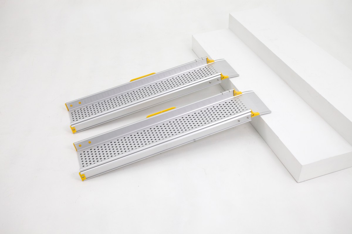 2.1M 270kg Two Section Telescopic Wheelchair Ramp-JETM107-7 - Jetland