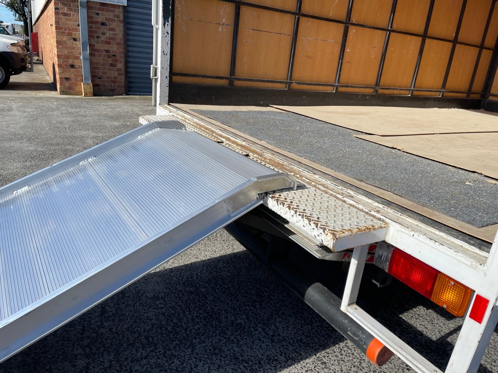 1.8M 900kg Walk Ramp for Truck-JETAW0675 - Jetland Loading Ramp