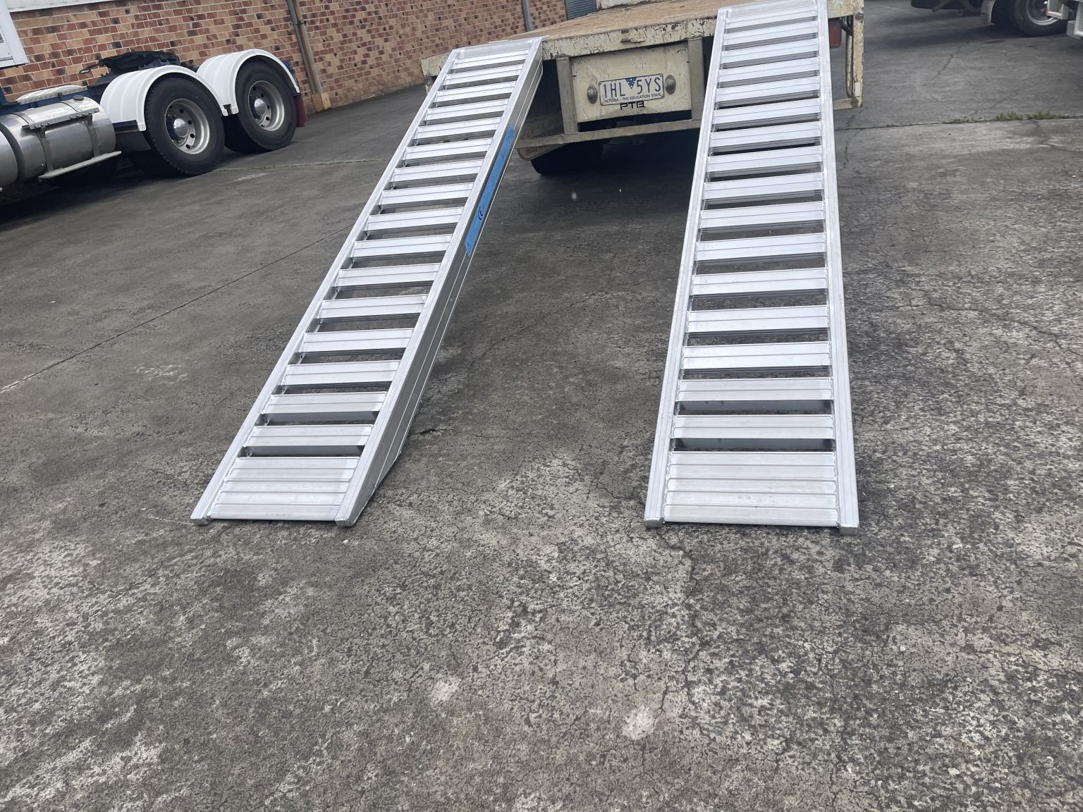 3.5m 5Tonne Heavy Duty Rubber Track Machinery Loading Ramps-JETAA504135 ...