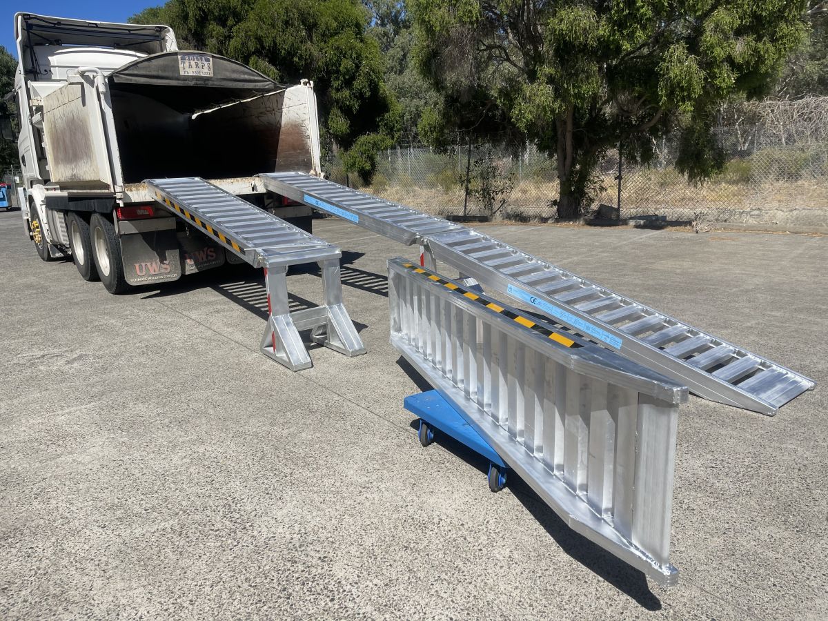 6m 6Tonne Center Supported Loading Ramps-JETI605060 - Jetland Loading Ramp
