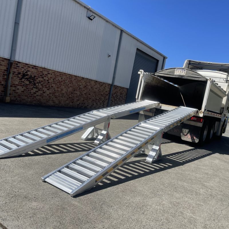 Center-Supported Loading Ramps | Heavy-duty Center Support Ramps