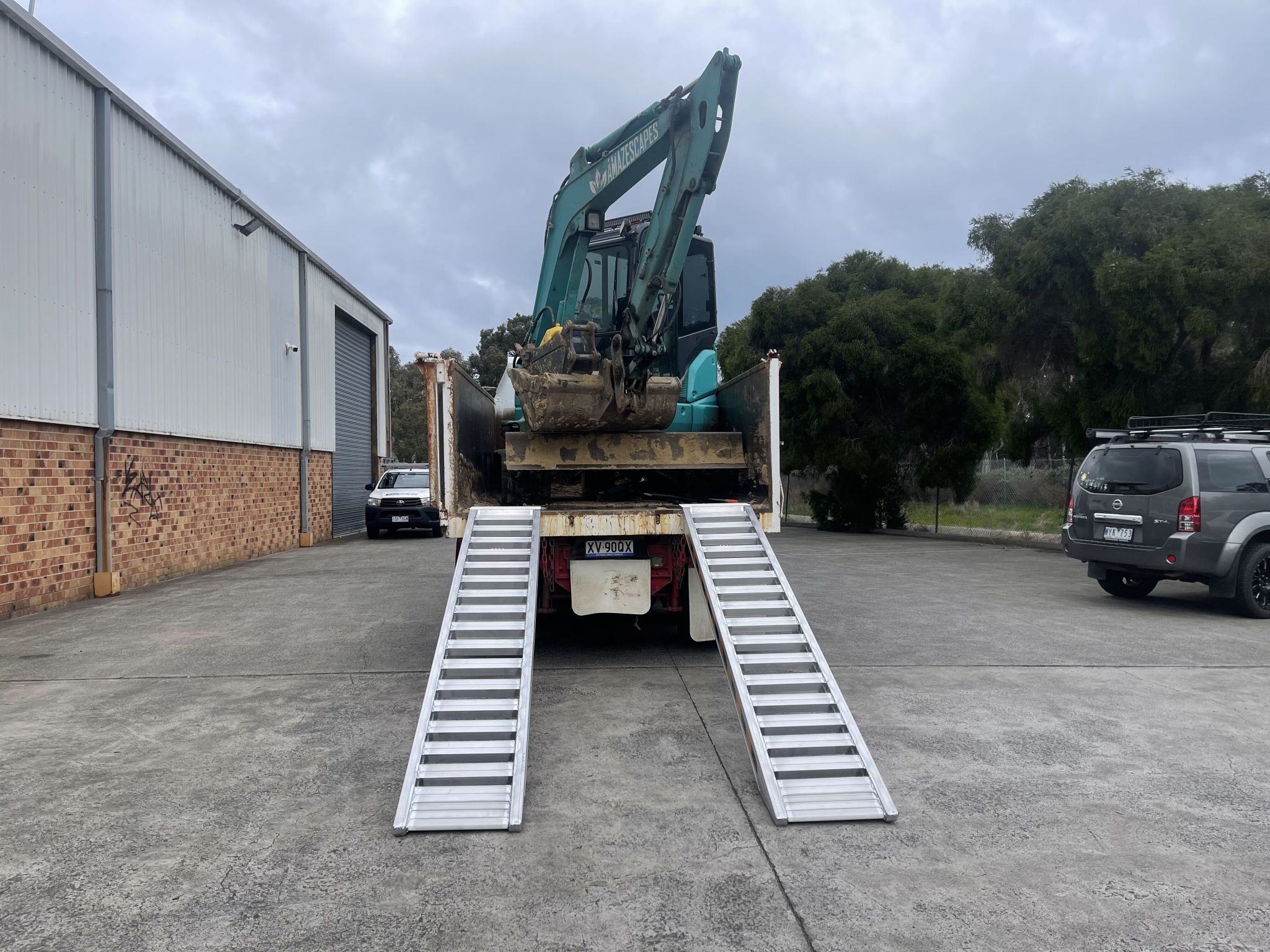 3.3m 5Tonne Heavy Duty Rubber Tyre,Rubber Track Machinery Loading Ramps ...