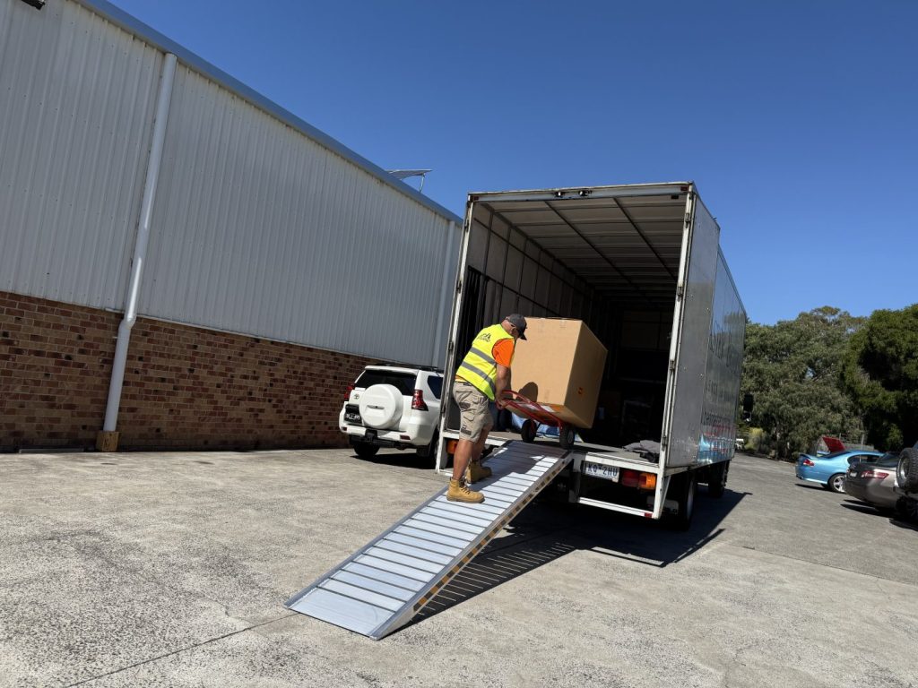 2M x 880mm 2000KG Capacity non Folding Walk Board Removalist Loading ...