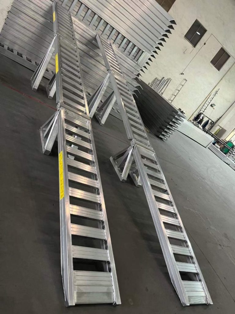Center-Supported Loading Ramps | Heavy-duty Center Support Ramps